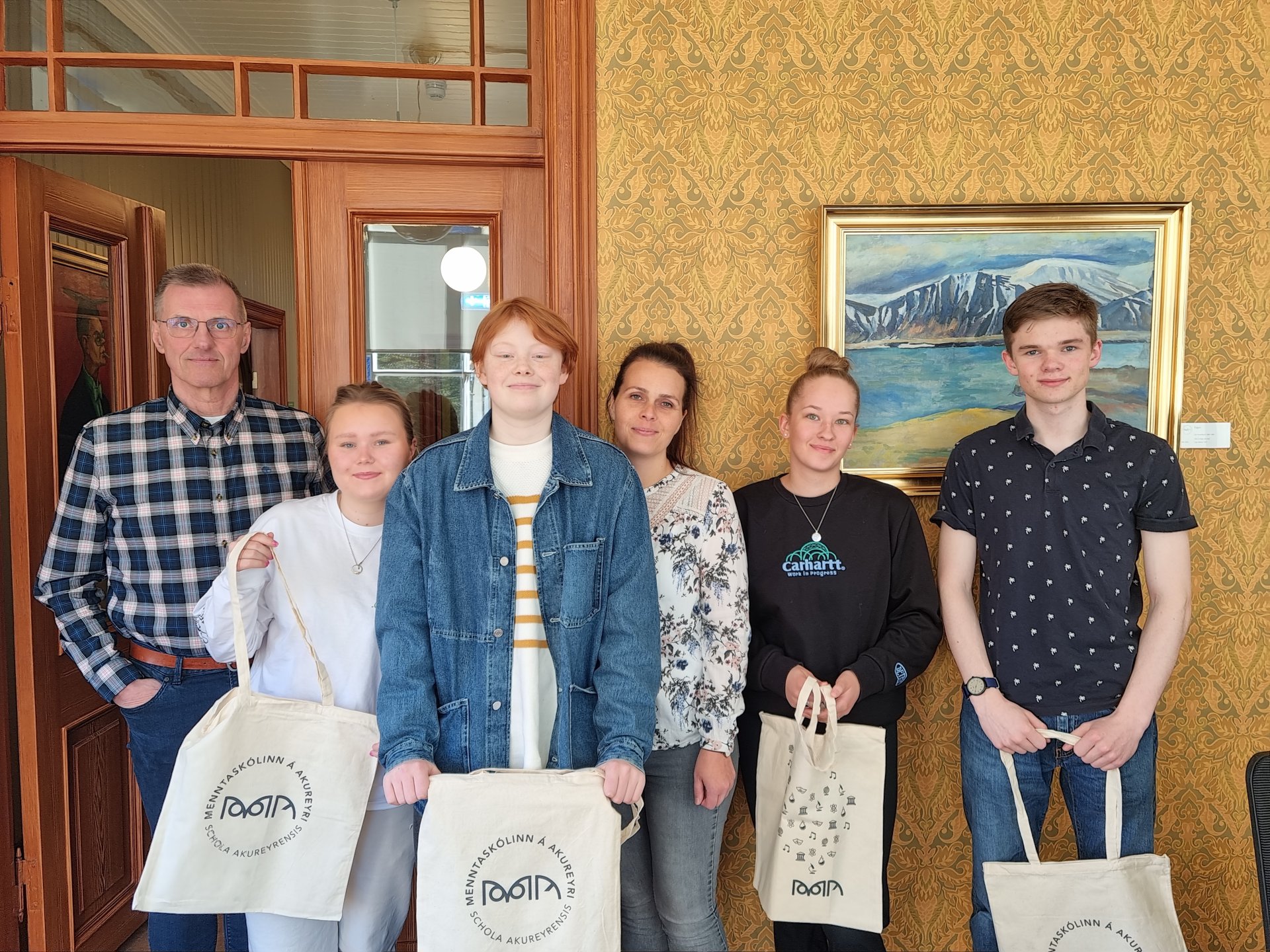 Nemendur í kynningarmyndbandi MA | Menntaskólinn á Akureyri